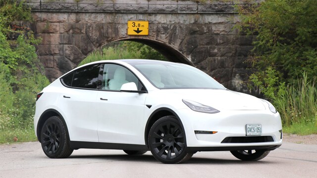2021 Tesla Model Y Reviews, Pricing & Specs | Kelley Blue Book