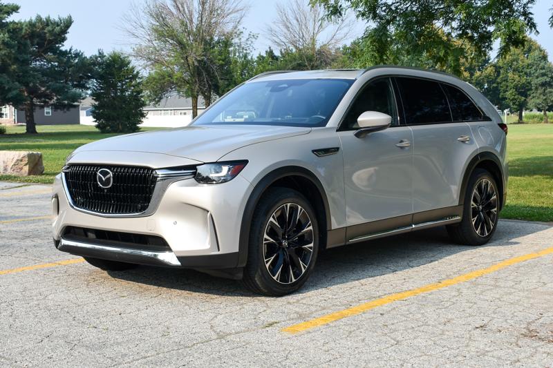2026 Mazda CX-90 vs. 2026 Ford Explorer Comparison - Kelley Blue Book