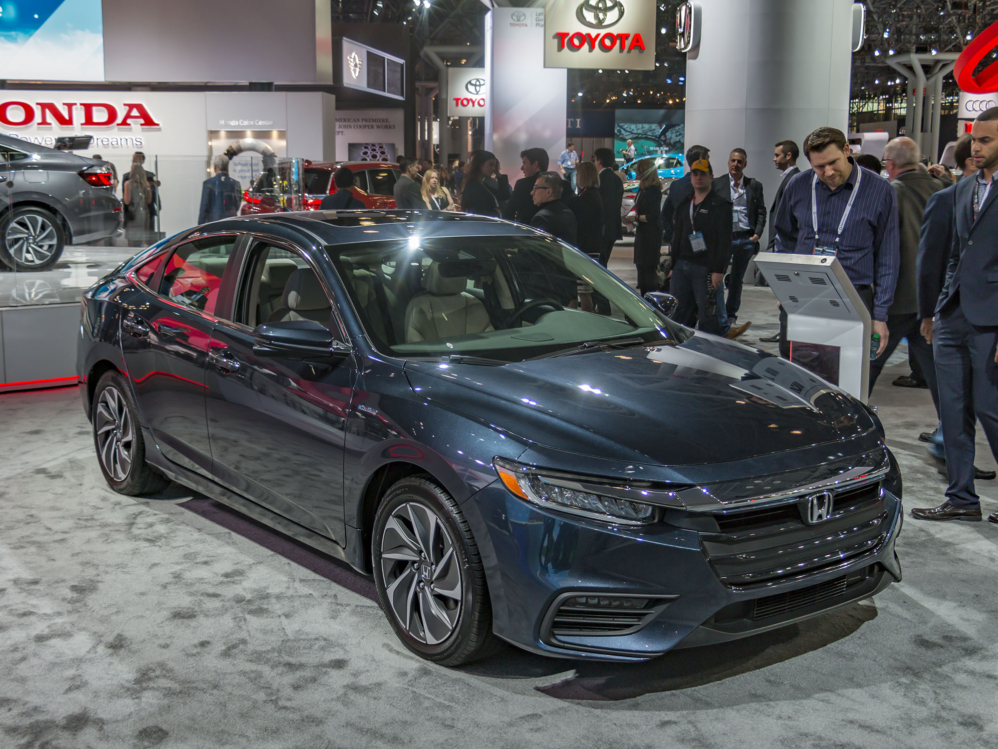 2019 Honda Insight Hybrid: Production version debuts - Kelley Blue Book