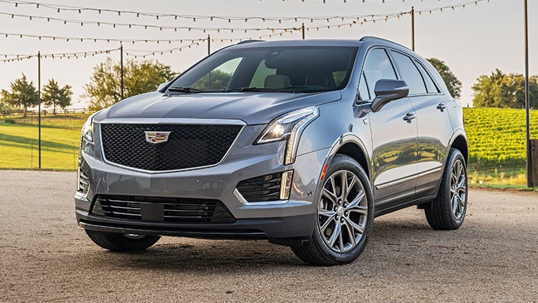 2022 Cadillac XT5 vs. 2022 Cadillac XT4 Comparison - Kelley Blue Book