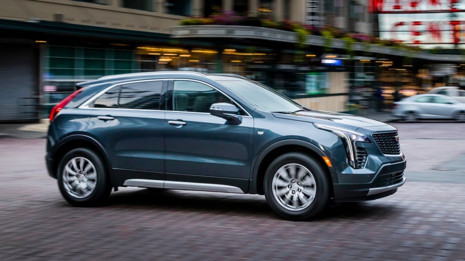 2022 Cadillac XT5 vs. 2022 Cadillac XT4 Comparison - Kelley Blue Book