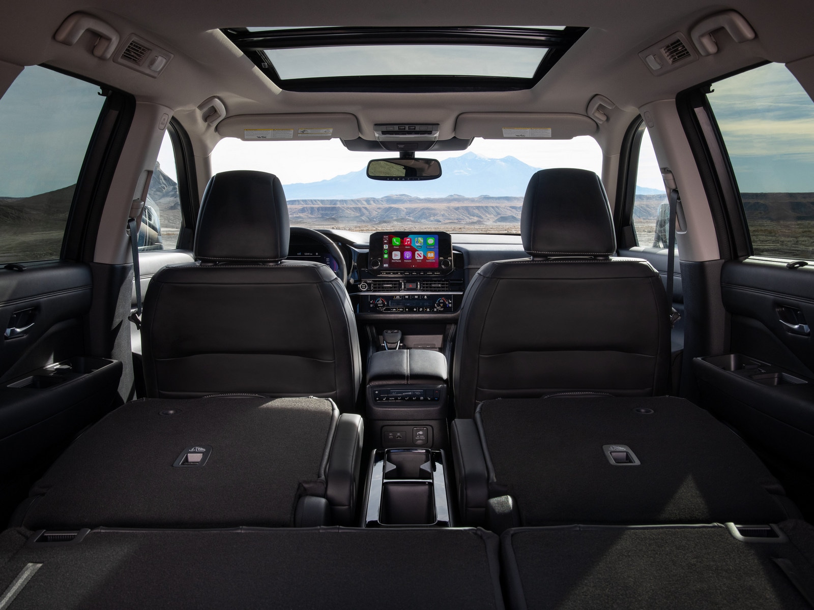 Let's Take a Look Inside the 2022 Nissan Pathfinder - Kelley Blue Book