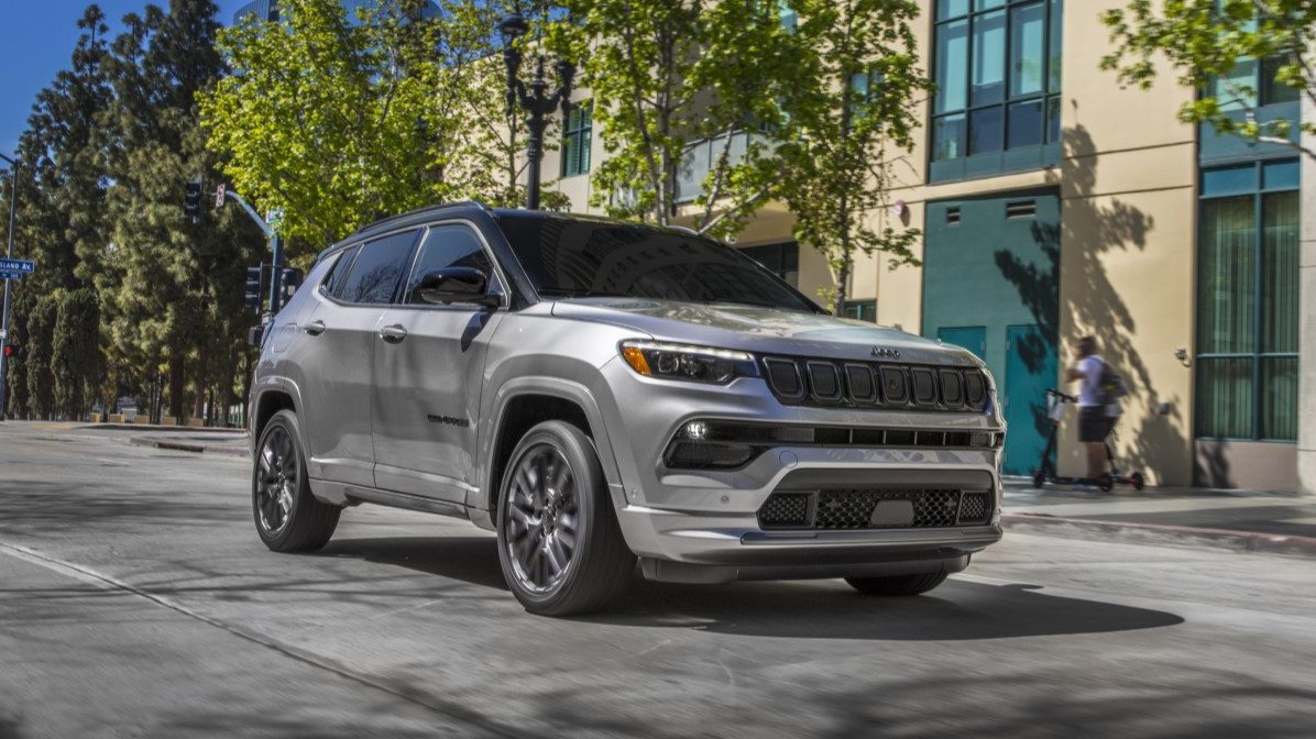 2022 Jeep Compass Debuts with Dramatic Interior Overhaul - Kelley Blue Book