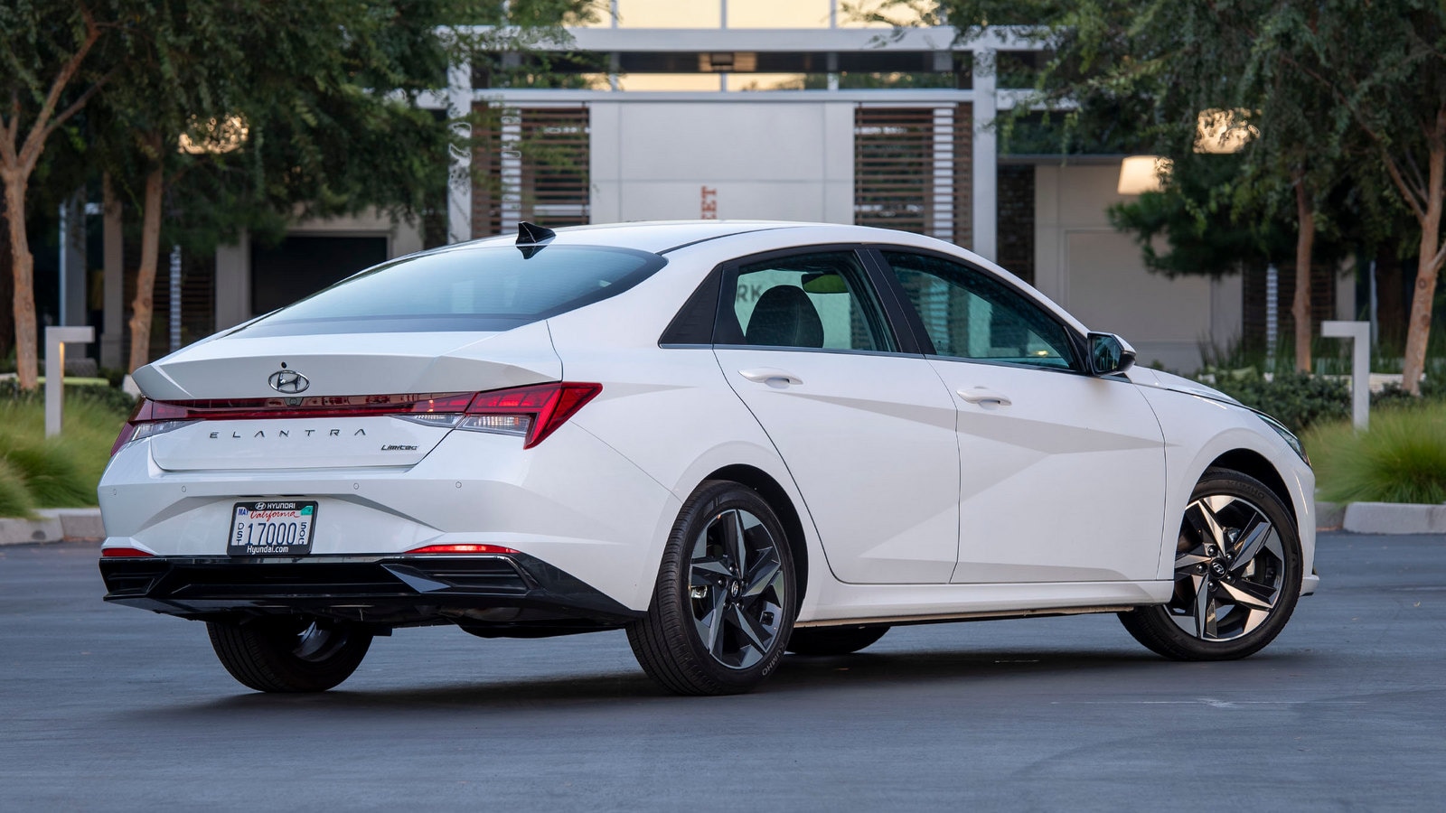 CPO Spotlight: 2021 Hyundai Elantra - Kelley Blue Book