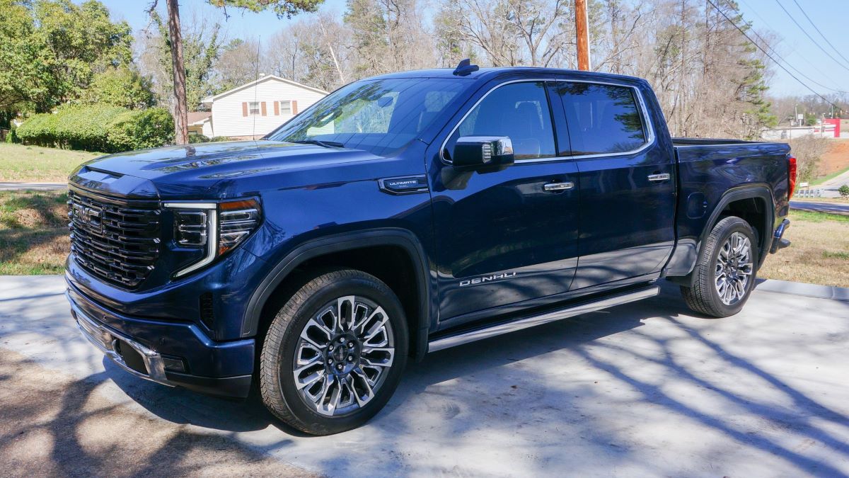 Blue 2022 Gmc Sierra Lifted