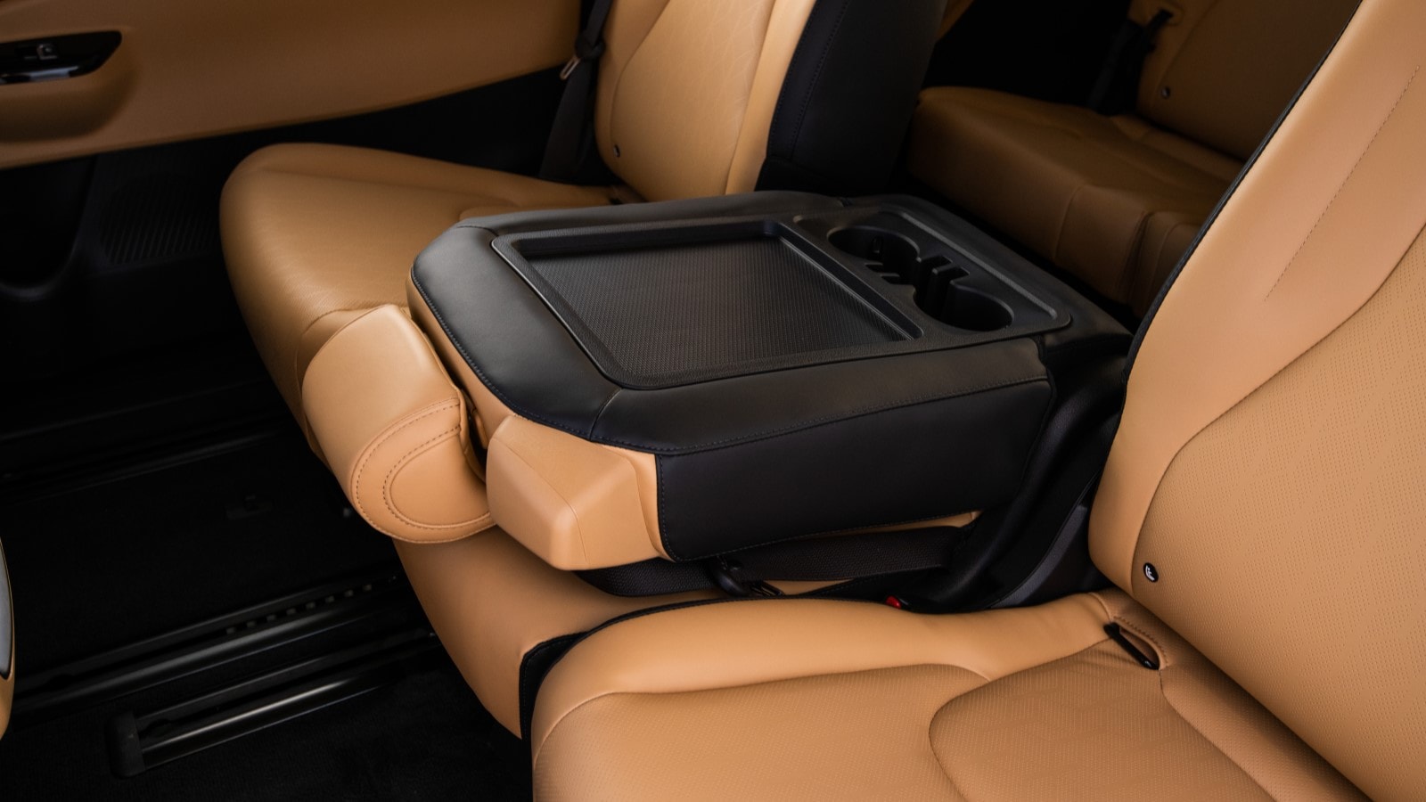 A Closer Look at the Kia Carnival's Folding, Reclining, Removable ...