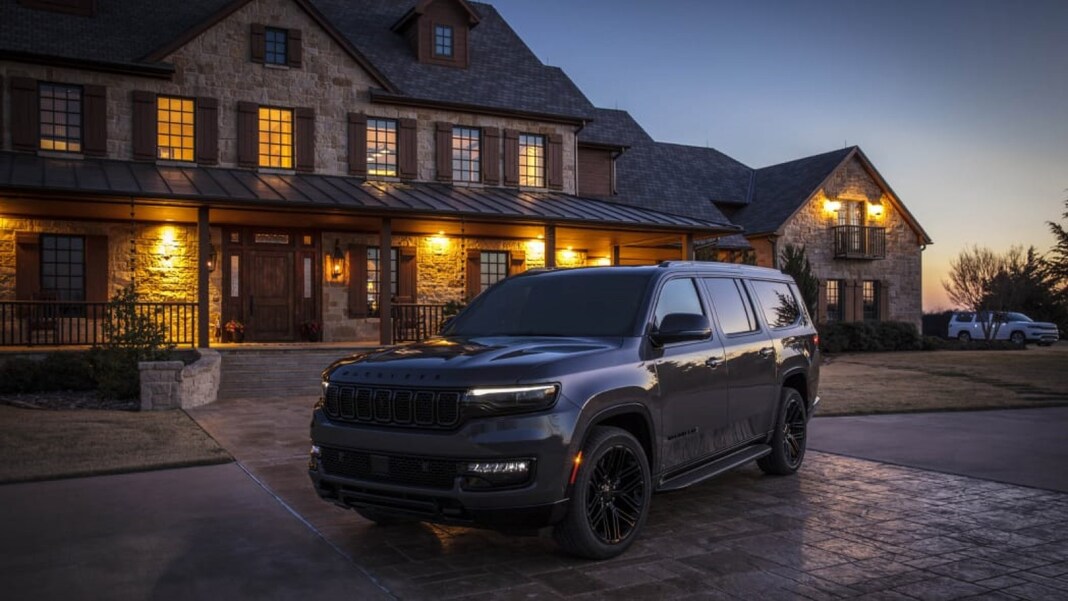 Jeep Adds Long-Wheelbase Wagoneer, Grand Wagoneer - Kelley Blue Book