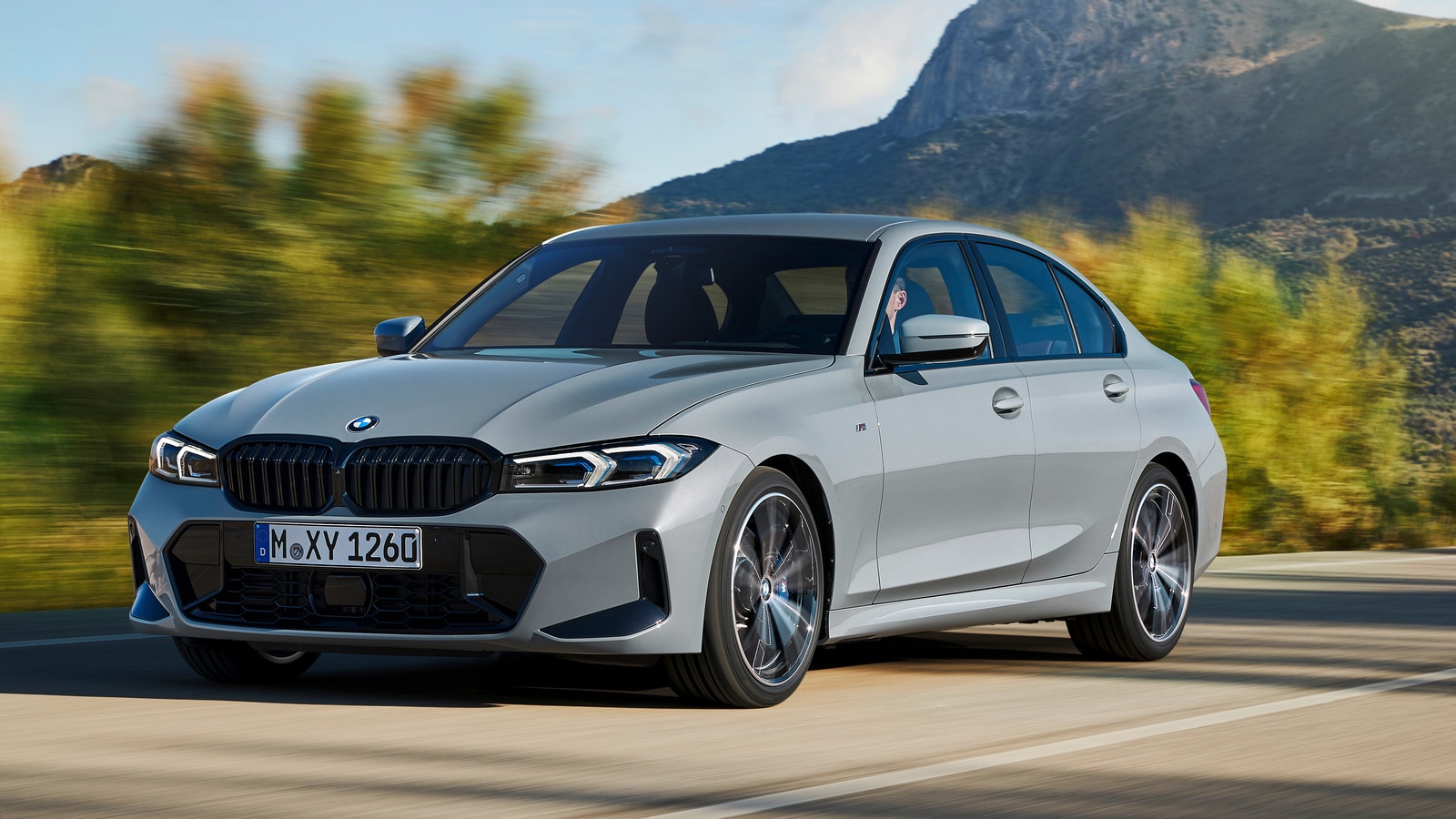 Best Cars and SUVs for Snow in 2023 - Kelley Blue Book