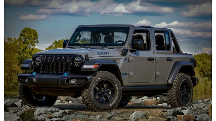 Jeep Debuts Cheaper Wrangler Willys Plug-in Hybrid - Kelley Blue Book