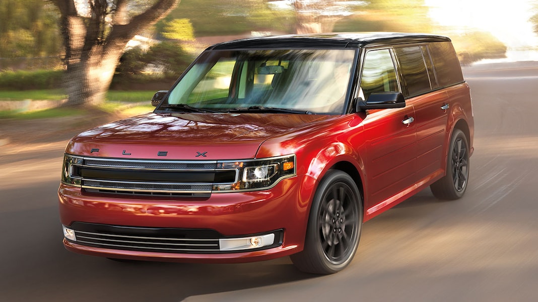 10 Best Used Midsize SUVs Under $25,000 - Kelley Blue Book