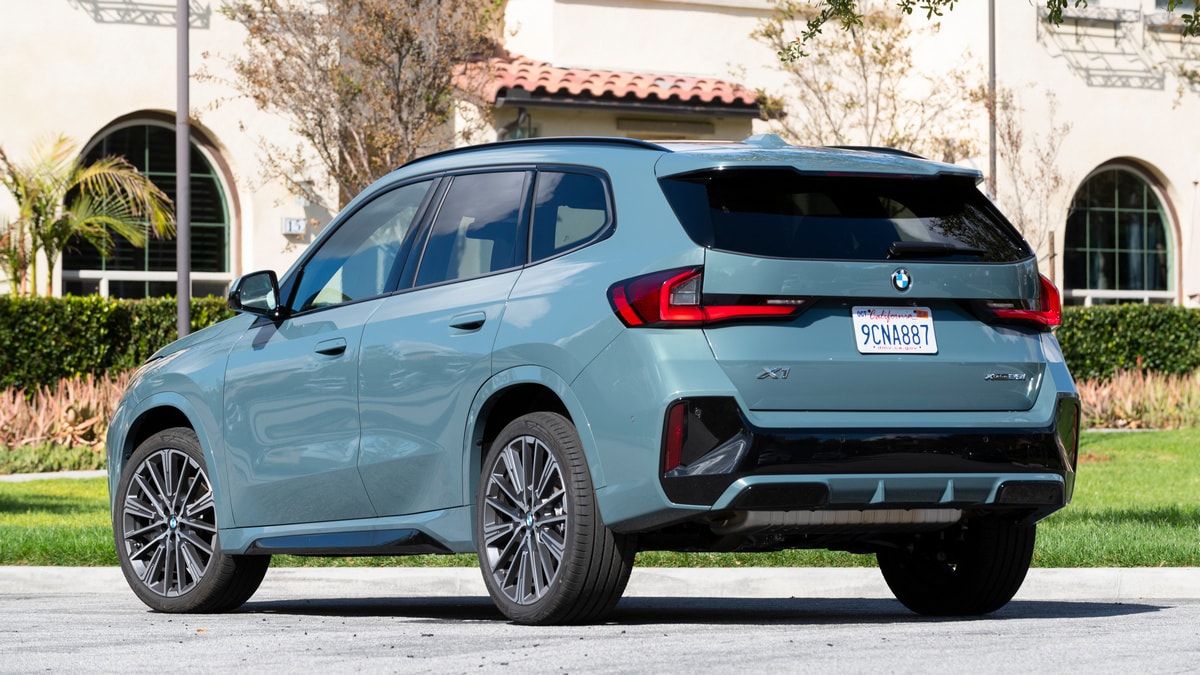 BMW X1 Is Our Subcompact Luxury SUV Best Buy of 2023 - Kelley Blue Book