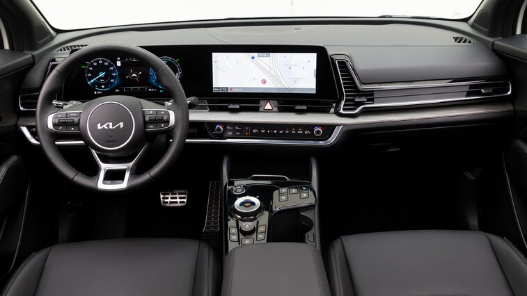 Car Infotainment Systems: A List of the Best Ones - Kelley Blue Book