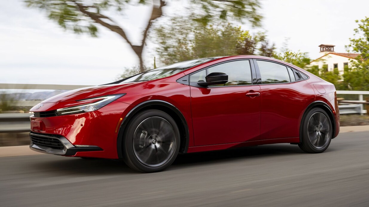 2023 Toyota Prius Price, Reviews, Pictures & More | Kelley Blue Book