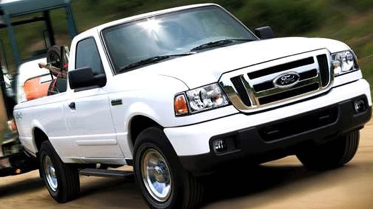 10 Best Used Cars Under $5,000 - Kelley Blue Book