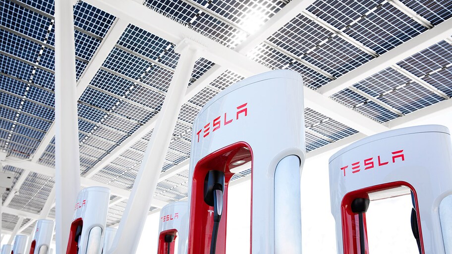 New Tesla Chargers Work for Other Cars - Kelley Blue Book