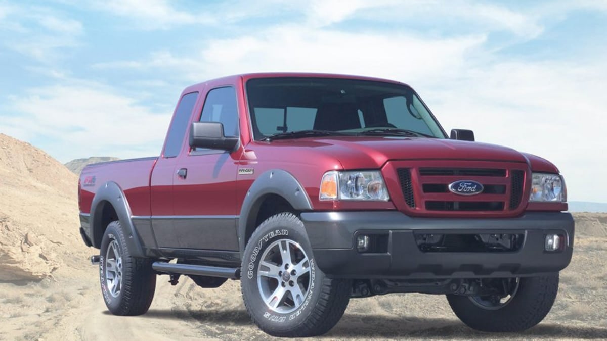 10 Best Used Trucks Under $10,000 - Kelley Blue Book