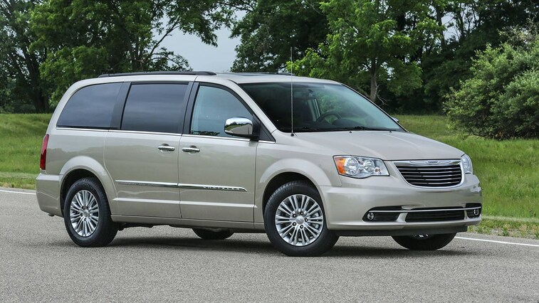Best Used Minivans Under $20,000 - Kelley Blue Book