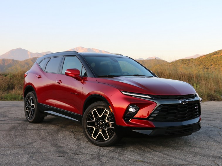 10 Best SUV Lease Deals in January 2024 - Kelley Blue Book