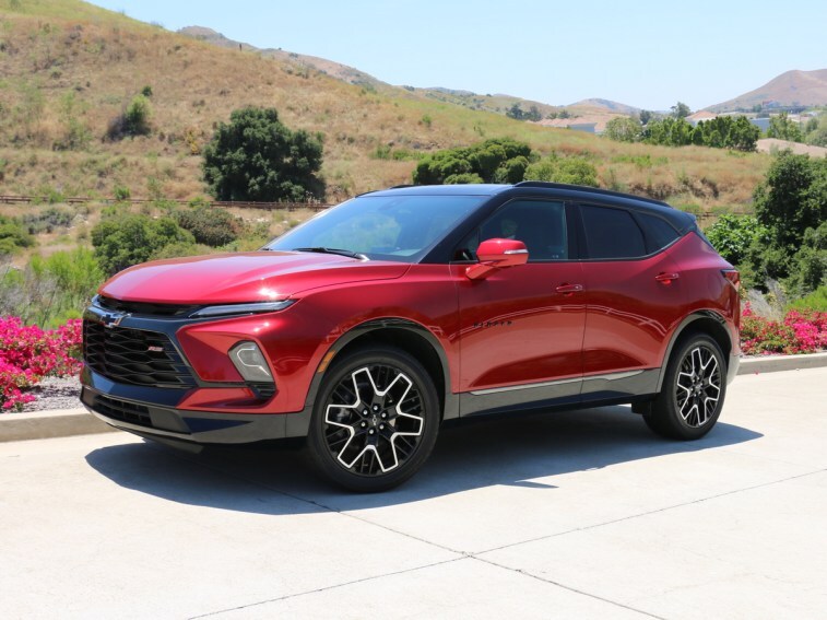 10 Best SUV Lease Deals in August 2023 - Kelley Blue Book