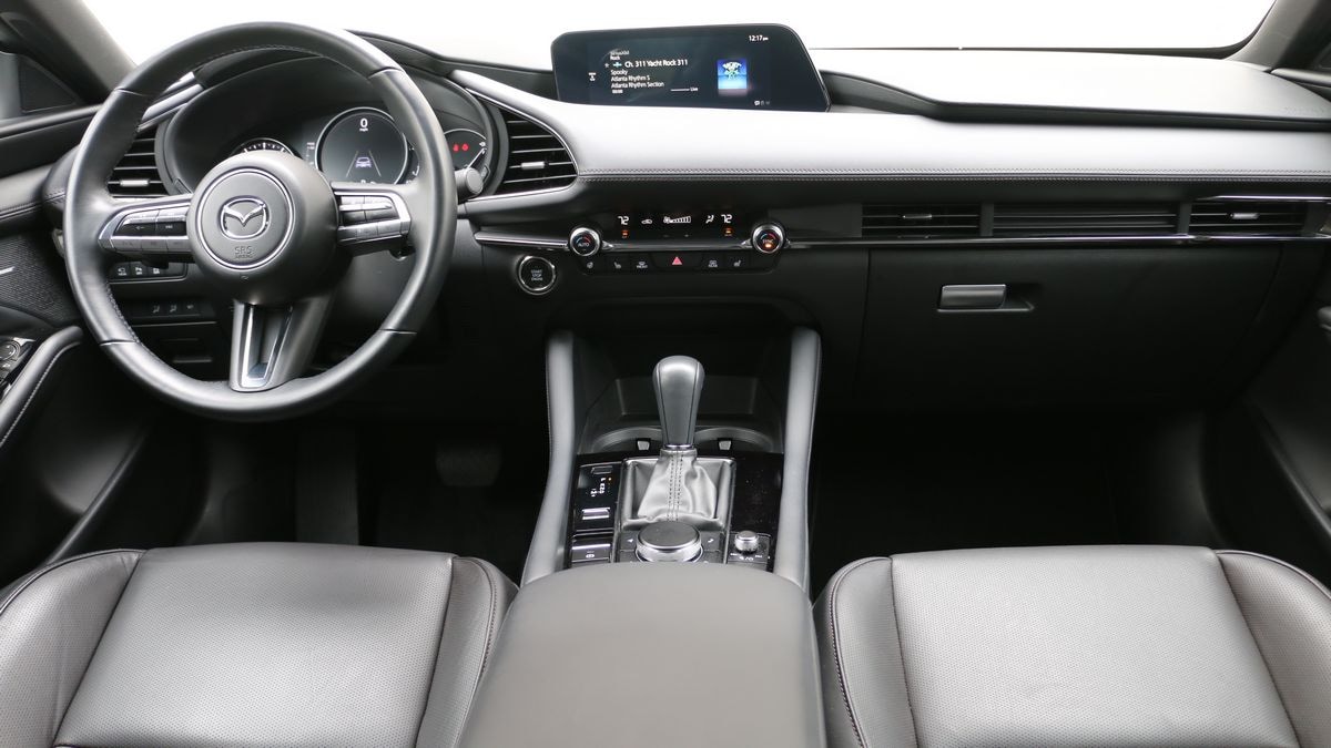 Let's Take a Look Inside the 2024 Mazda3 - Kelley Blue Book
