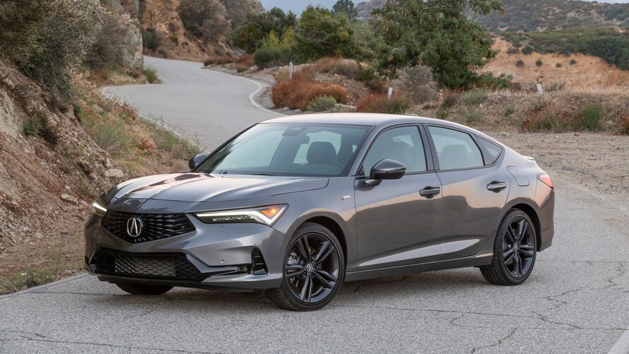 2024 Acura Integra vs. 2024 Lexus IS Comparison - Kelley Blue Book