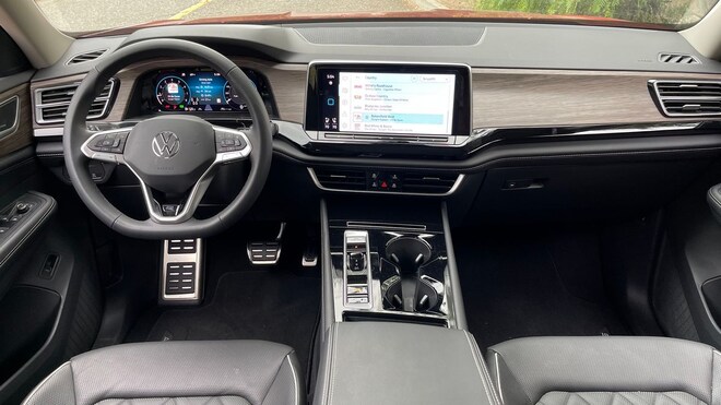 Let’s Take a Look Inside the 2024 Volkswagen Atlas - Kelley Blue Book