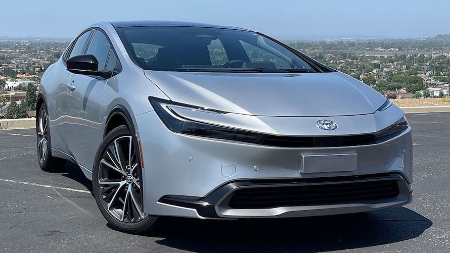 Ford, Kia, Toyota Split North American Car of the Year Awards - Kelley ...