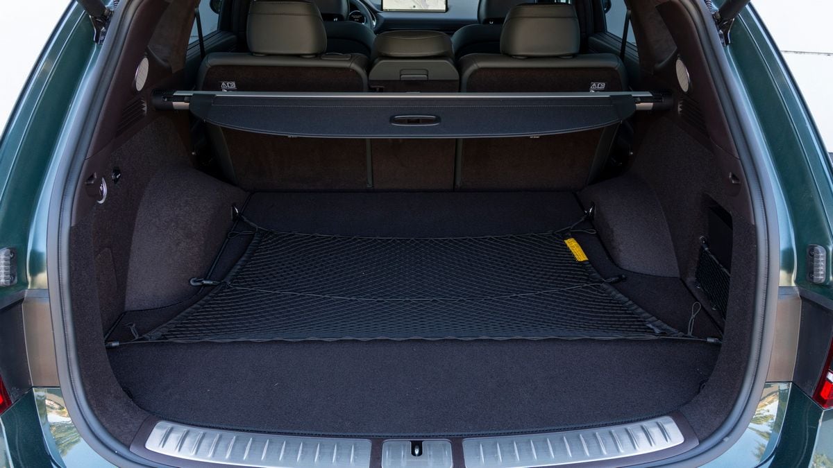 Let's Take a Look Inside the 2024 Genesis GV80 - Kelley Blue Book