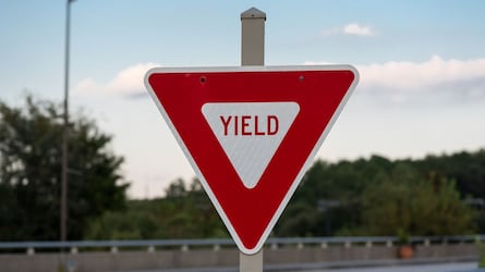 Yield Sign: What Does It Mean? - Kelley Blue Book