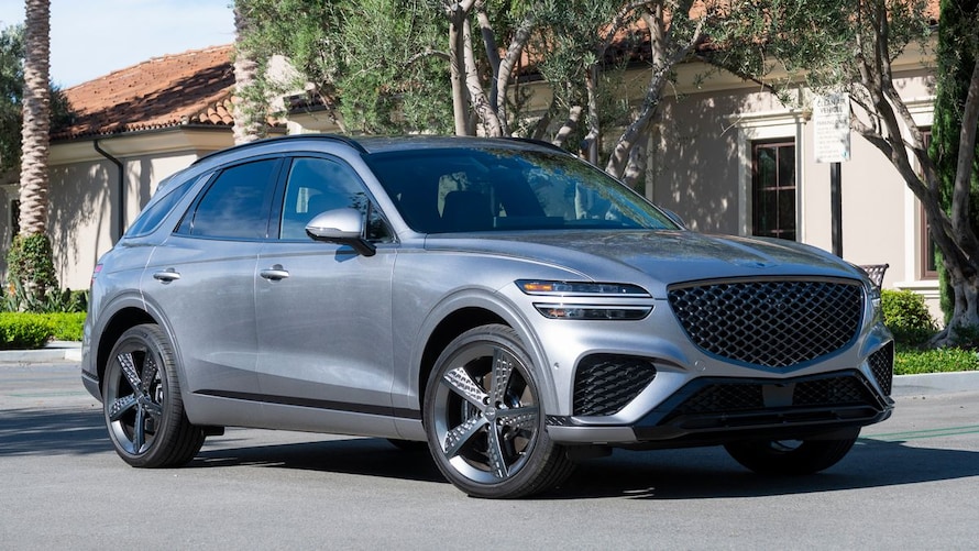 2024 Genesis GV70 vs. 2024 Buick Envision Comparison - Kelley Blue Book