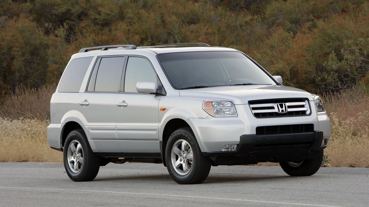 10 Best Used SUVs Under $5,000 - Kelley Blue Book