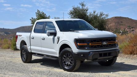 2025 Ford F-150 Raptor vs. 2025 Ram 1500 RHO Comparison - Kelley Blue Book