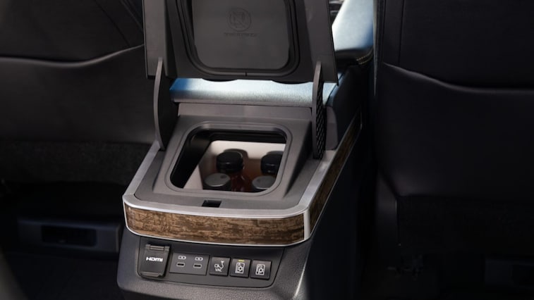 2025 Toyota Sienna Gains Vacuum, Fridge, Safety Tech - Kelley Blue Book
