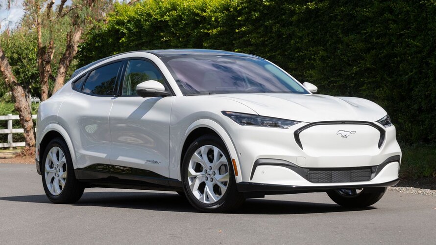 10 Most Popular Electric Cars - Kelley Blue Book