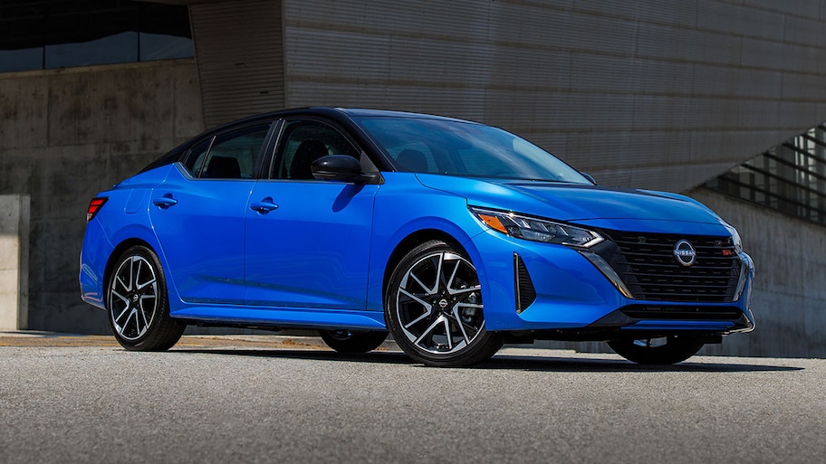 2025 Kia K4 vs. 2025 Nissan Sentra Comparison - Kelley Blue Book