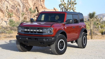 2025 Ford Bronco vs. 2025 Land Rover Defender Comparison - Kelley Blue Book