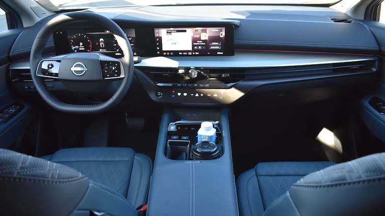 Experiencing the 2025 Nissan Murano - Kelley Blue Book