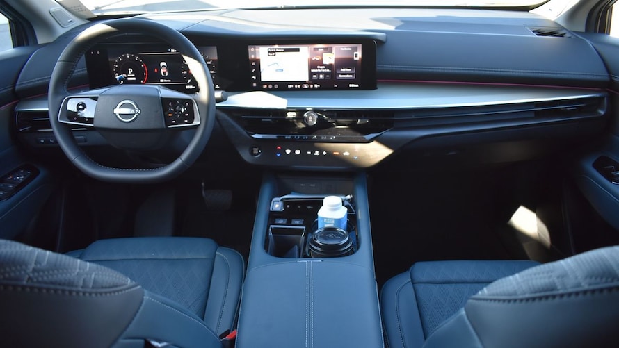 Experiencing the 2025 Nissan Murano - Kelley Blue Book
