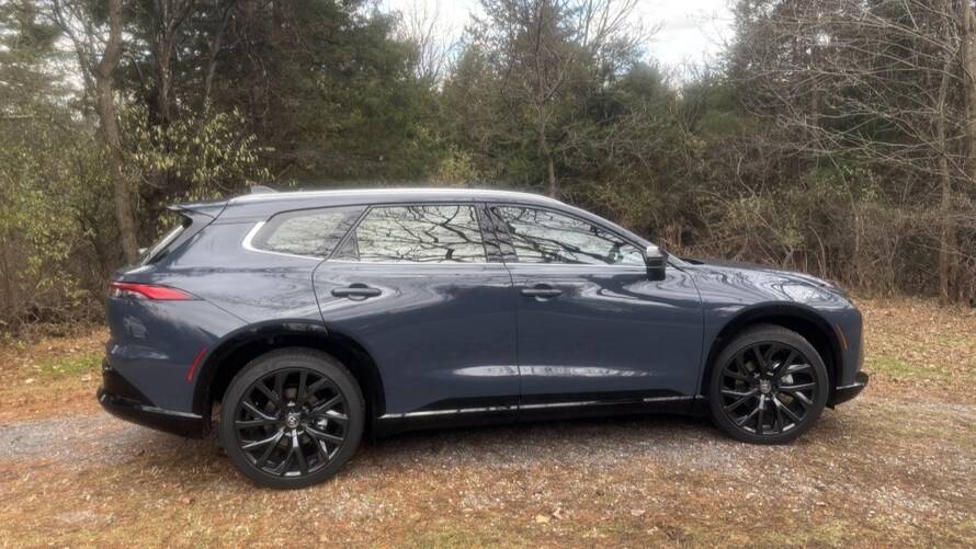 Driving the 2025 Toyota Crown Signia - Kelley Blue Book