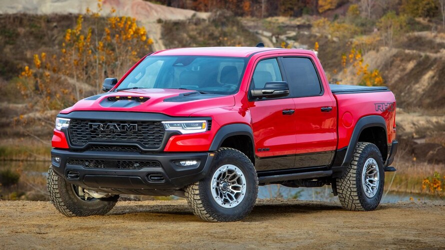 2025 Ford F-150 Raptor vs. 2025 Ram 1500 RHO Comparison - Kelley Blue Book