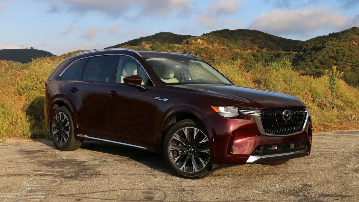 2025 Mazda CX-90 vs. 2025 Kia Telluride Comparison - Kelley Blue Book