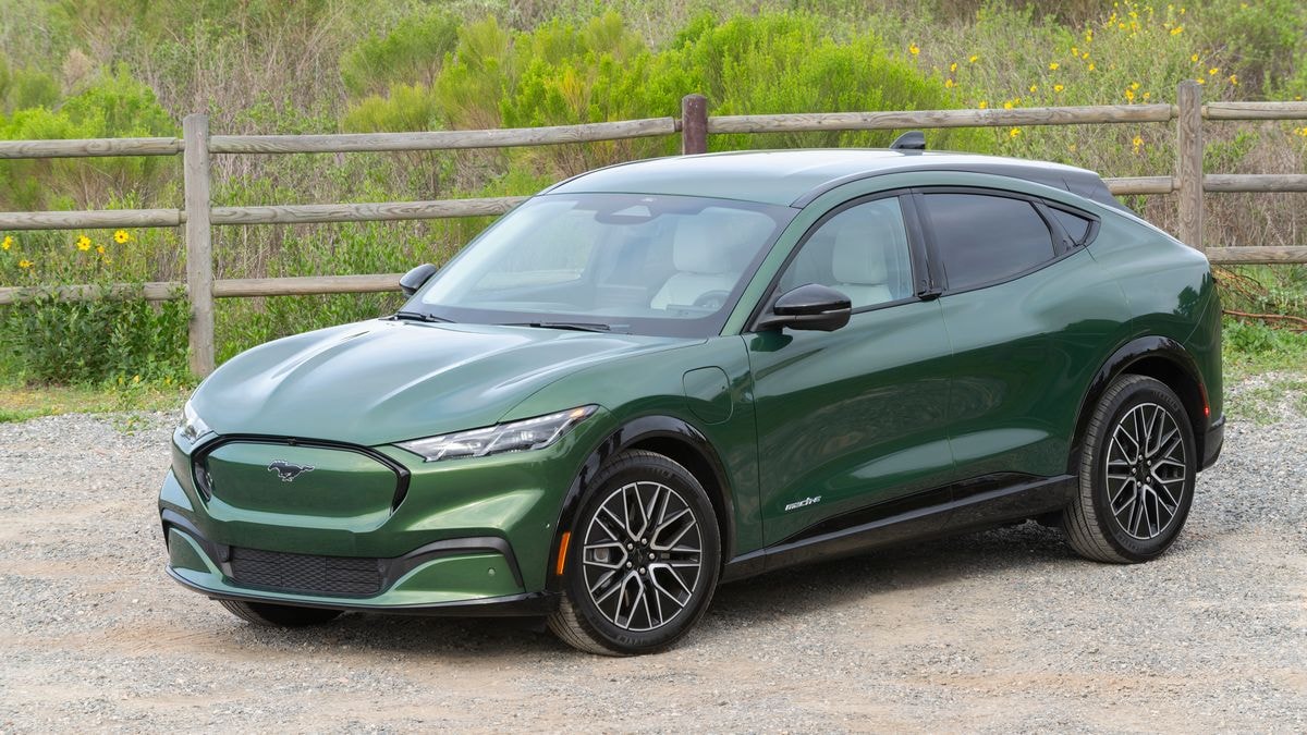 Let's Take a Look Inside the 2025 Ford Mustang Mach-E - Kelley Blue Book